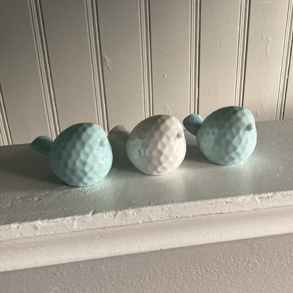Accents | Nwt Trio Of Ceramic Birds Statues 2 Blue 1 White Home ...